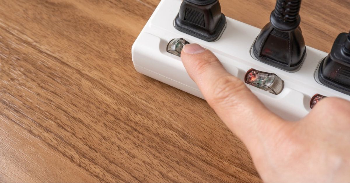 Expert warns 20+ things you should never even consider plugging into a ...