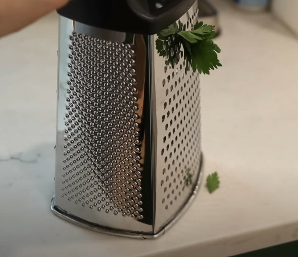 Young mom puts “life hacks” to the test and finds out how effective ...