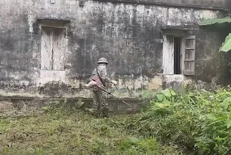 House sits abandoned for years until 2 men arrive and give it makeover ...