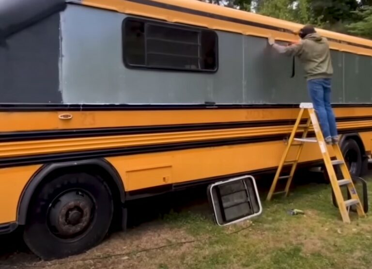 Parents gut out yellow school bus and transform it into a stunning home ...