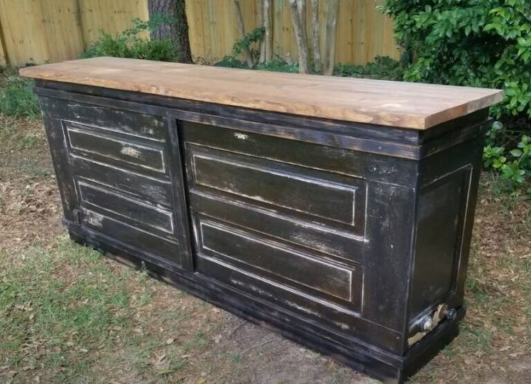 30 ways to upcycle and reuse old doors that will seriously upgrade your ...