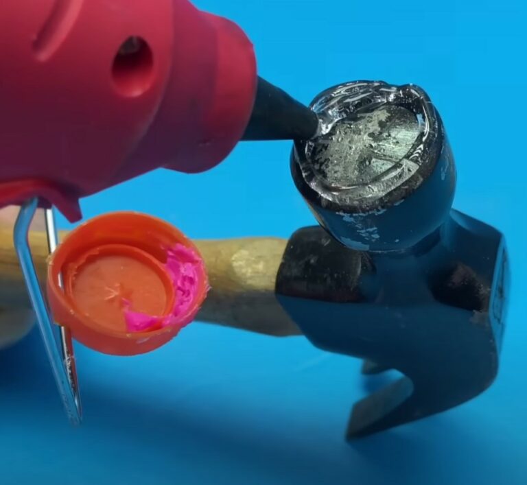 Handyman shows off useful hammer tricks most don’t know about