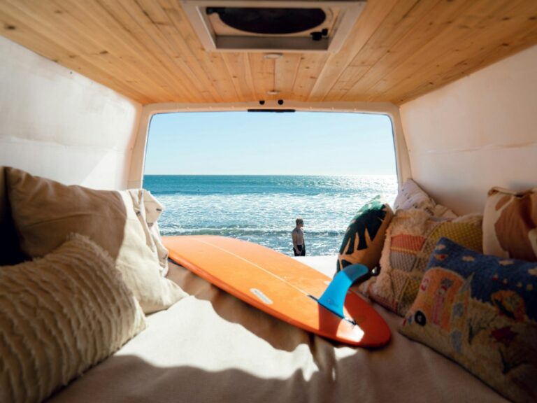 Woman turns ordinary minivan into her cozy tiny home on wheels