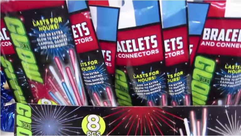 40 Insanely Brilliant Camping Hacks Straight from Dollar Tree