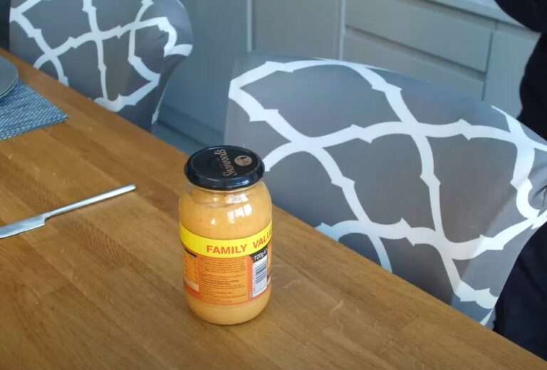 Man shares simple trick for opening a jar in 1 second that works like a ...