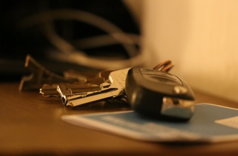 Here are key fob tricks that’ll save you if it stops working