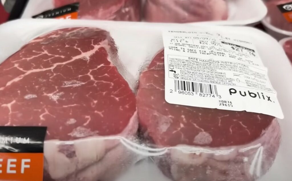 According to Butchers, This Is How to Find the Freshest Meat at the ...